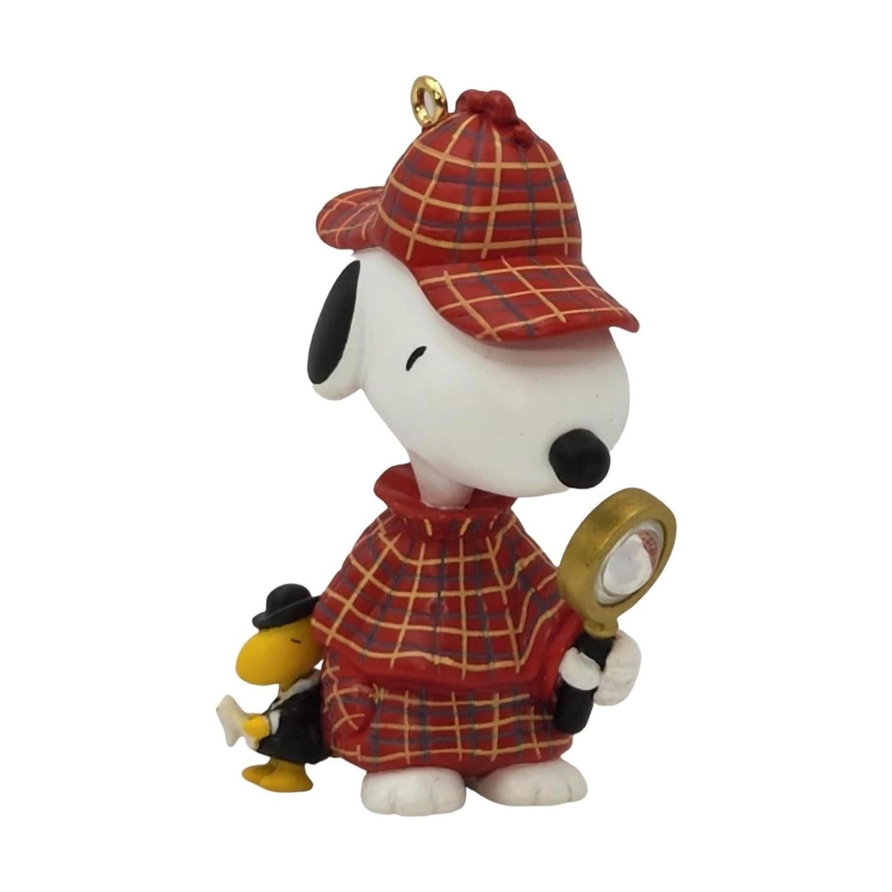 2000 The Detective Hallmark Ornament (Spotlight on Snoopy) QX6564 ...